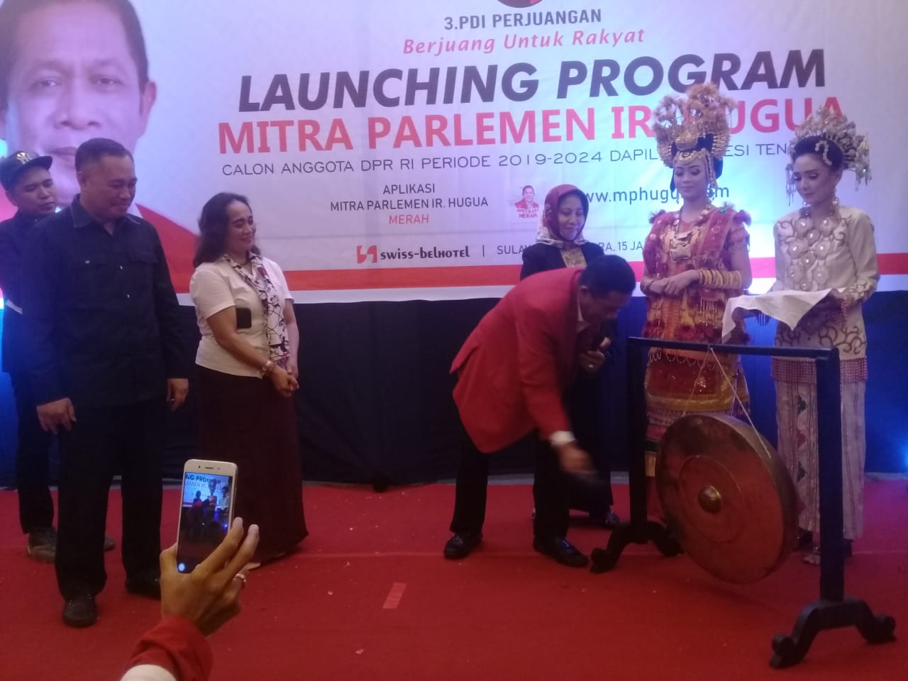 Hugua Launching Aplikasi Merah untuk Serap Aspirasi Masyarakat ...